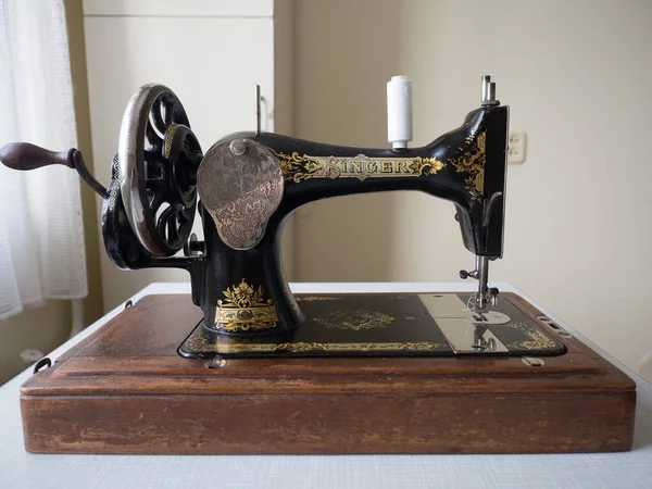 Mengulik Sejarah Mesin Jahit Singer Yang Legendaris