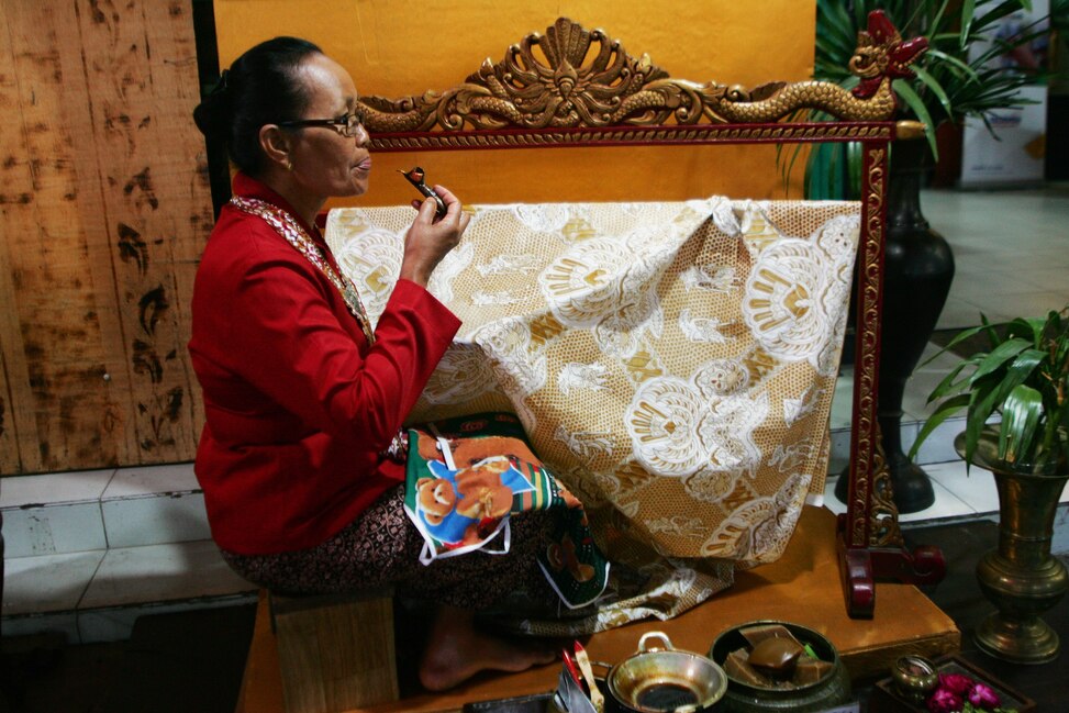 6 Perbedaan Batik Pedalaman Dan Batik Pesisiran
