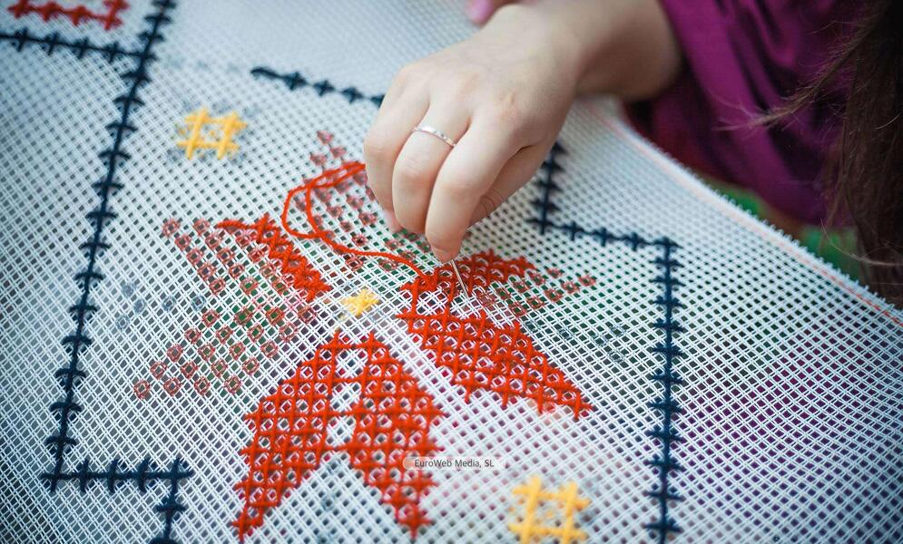 Pemilihan Teknik Sulaman Berdasarkan Tenunan Kain