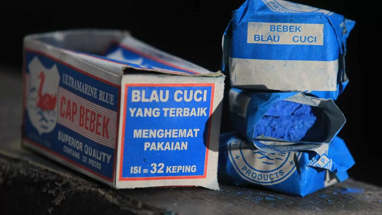 7 Cara Ampuh Memutihkan Kembali Pakaian Yang Menguning