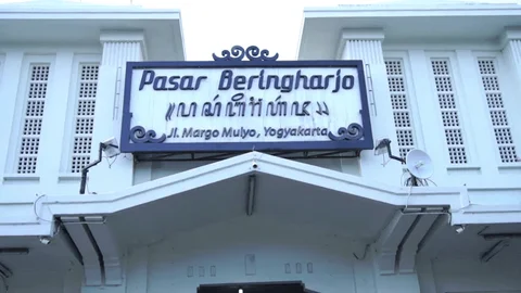 Menyingkap Sejarah Pasar Beringharjo, Surganya Belanja Batik Di Jogja