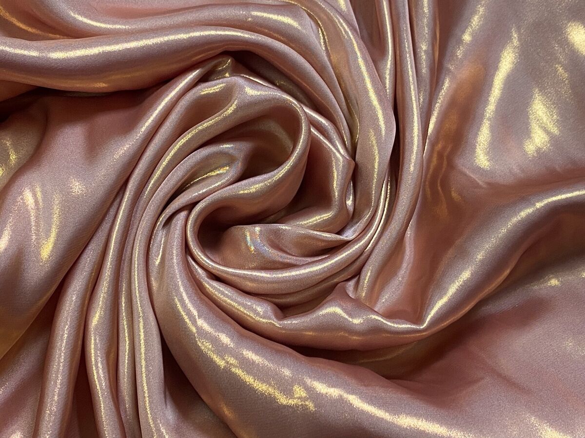 6 Jenis Kain Shimmer Yang Perlu Kamu Tahu!