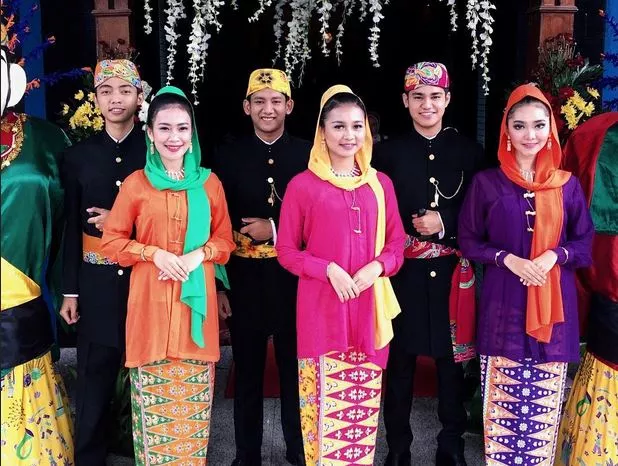 Mengenal Ragam Busana Adat Betawi Serta Keunikannya