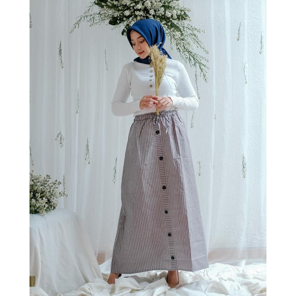 Jenis Kain Yang Sering Digunakan Untuk Bahan Rok