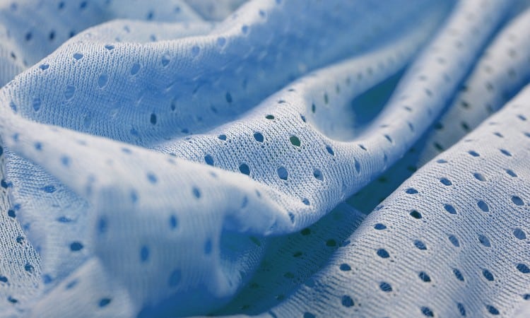 Mengenal Kain Mesh, Bahan Sepatu dan Pakaian Olahraga yang Super Nyaman