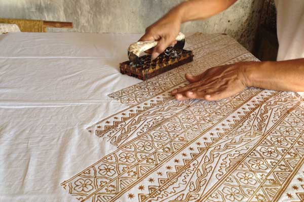 Macam-Macam Metode Canting Pada Pembuatan Batik Cap